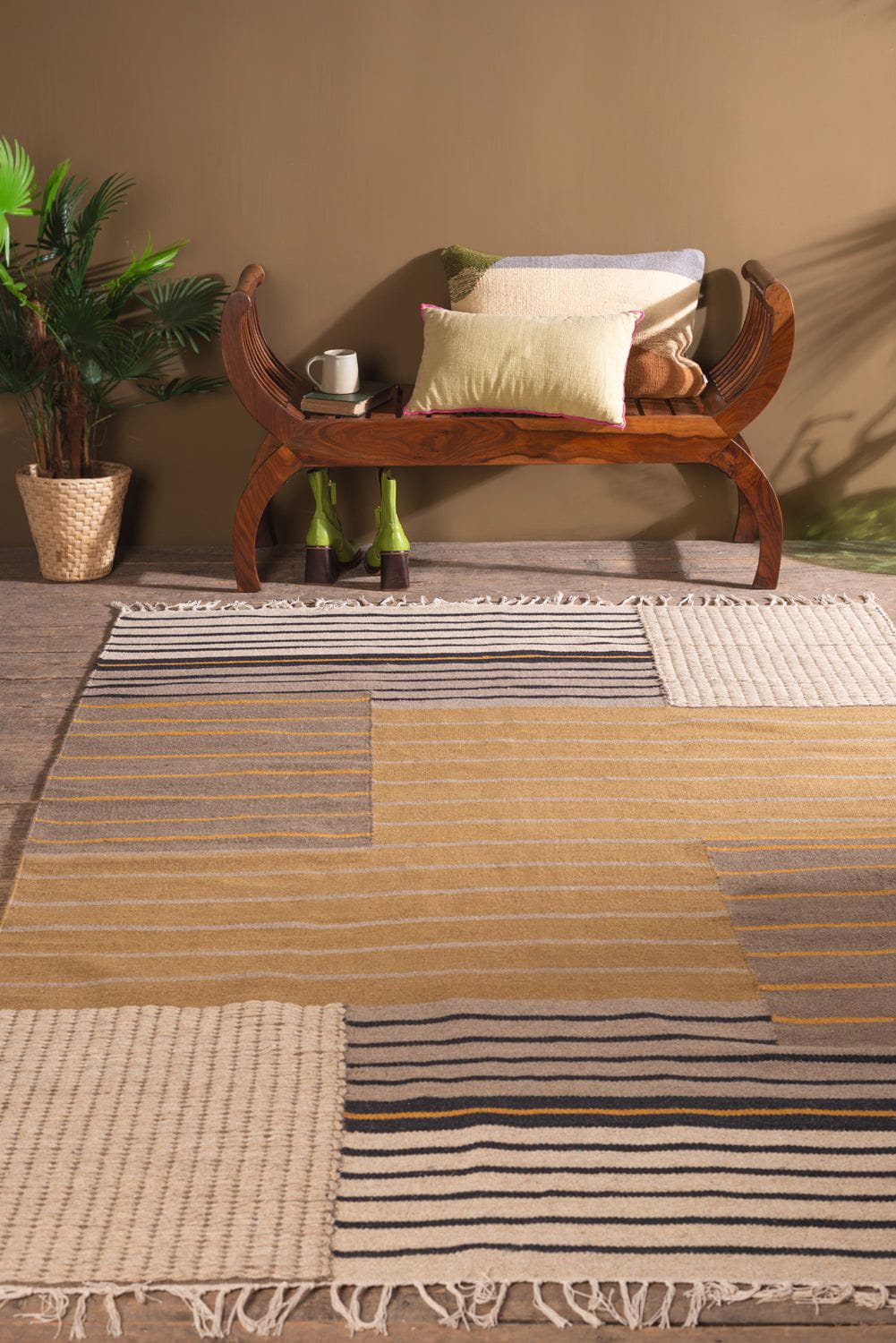 Etta Large Wool & Cotton Rug - MYAKKA